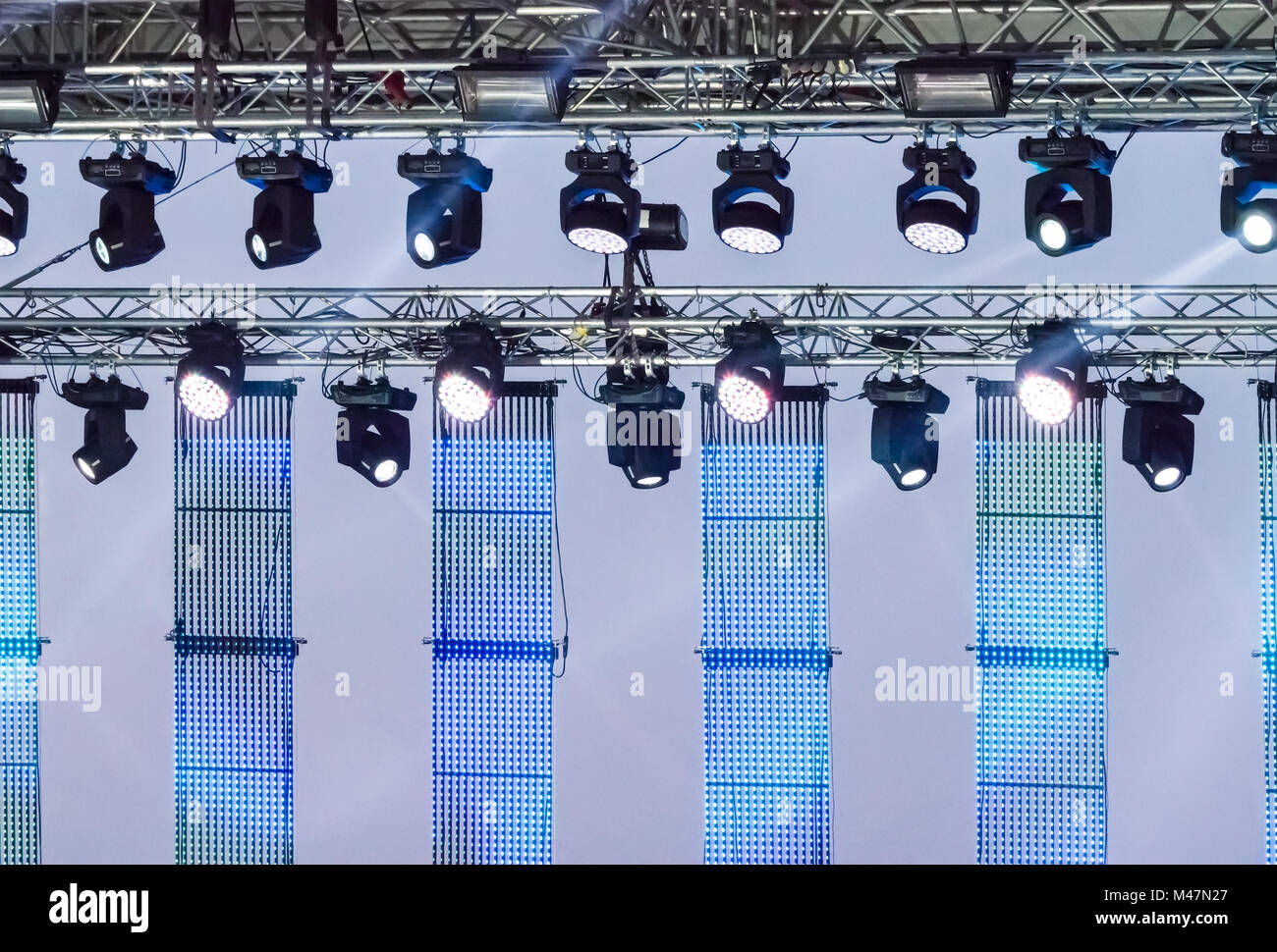 stage lights before concert Stock Photo - Alamy