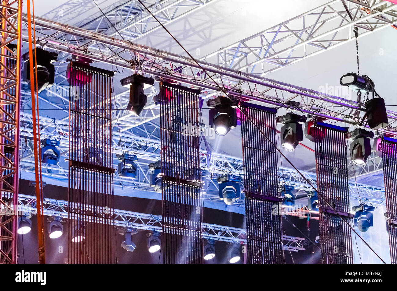 Outdoor concert stage hi-res stock photography and images - Alamy