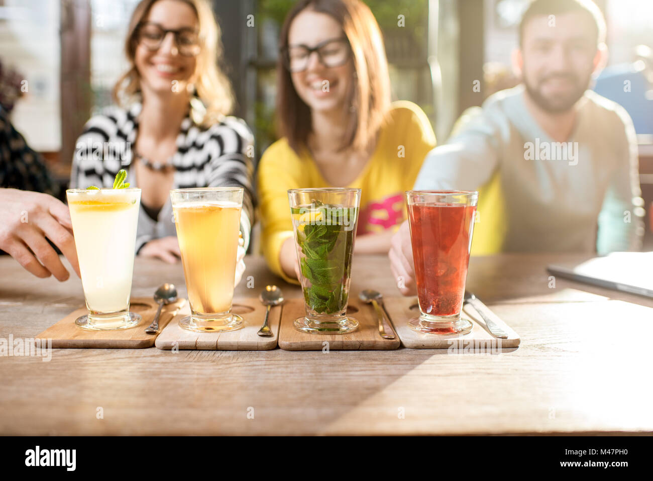 Lemon tea teas hot drink drinks hi-res stock photography and images - Alamy