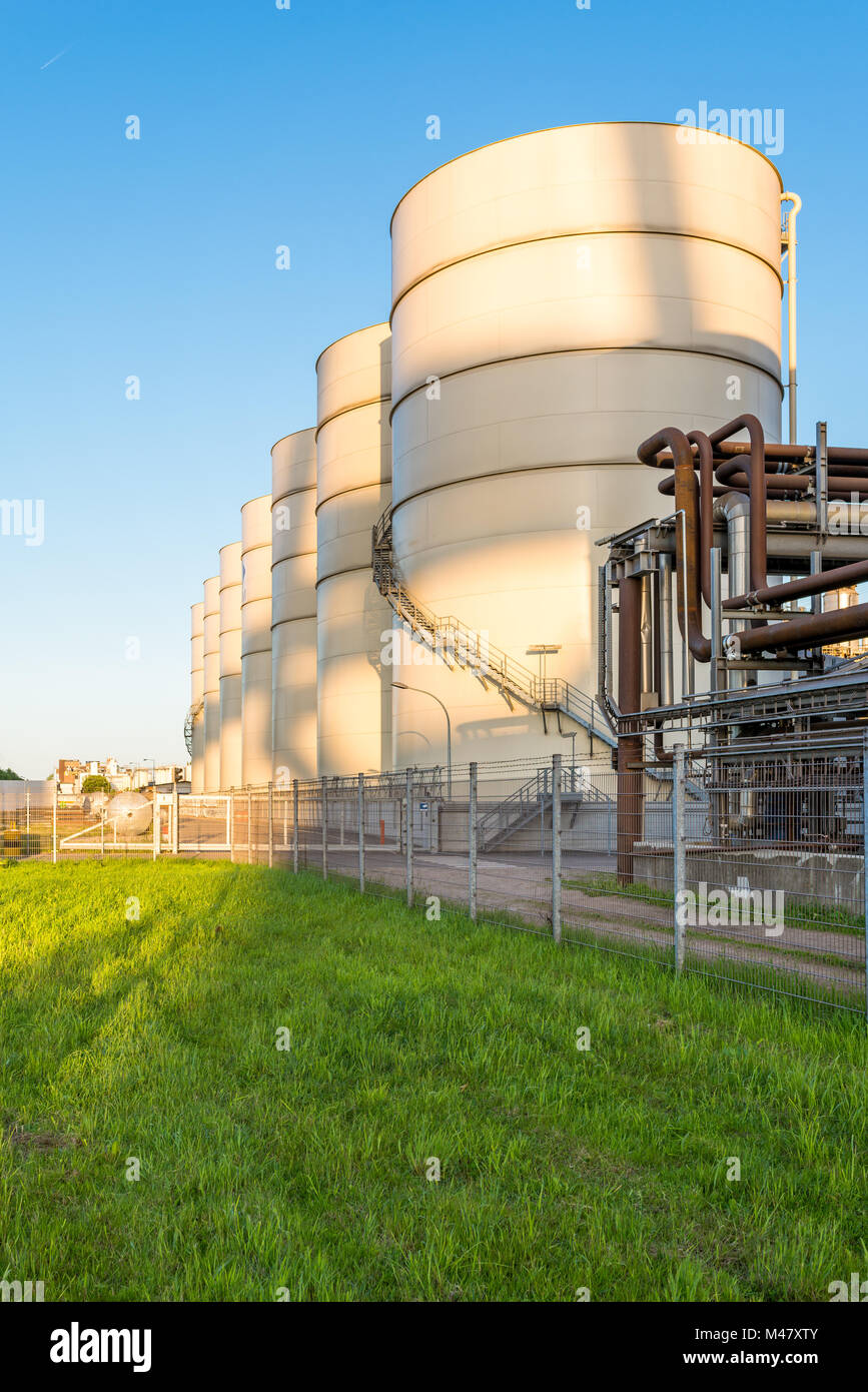 Hamburg, Germany. Storage tanks of an oil mill Stock Photo - Alamy