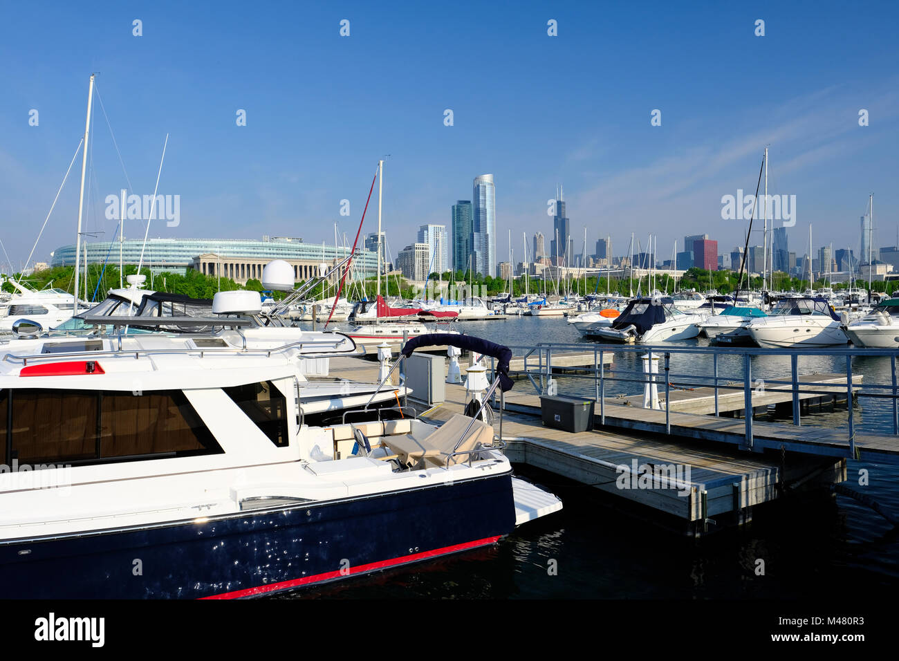 Urban marina and Chicago skyline Stock Photo - Alamy