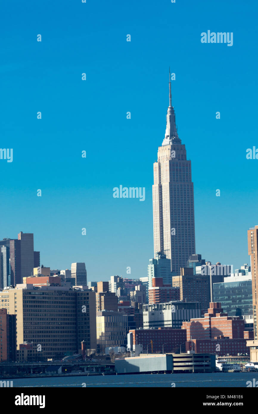 Monumental Empire State Building Stock Photo - Alamy