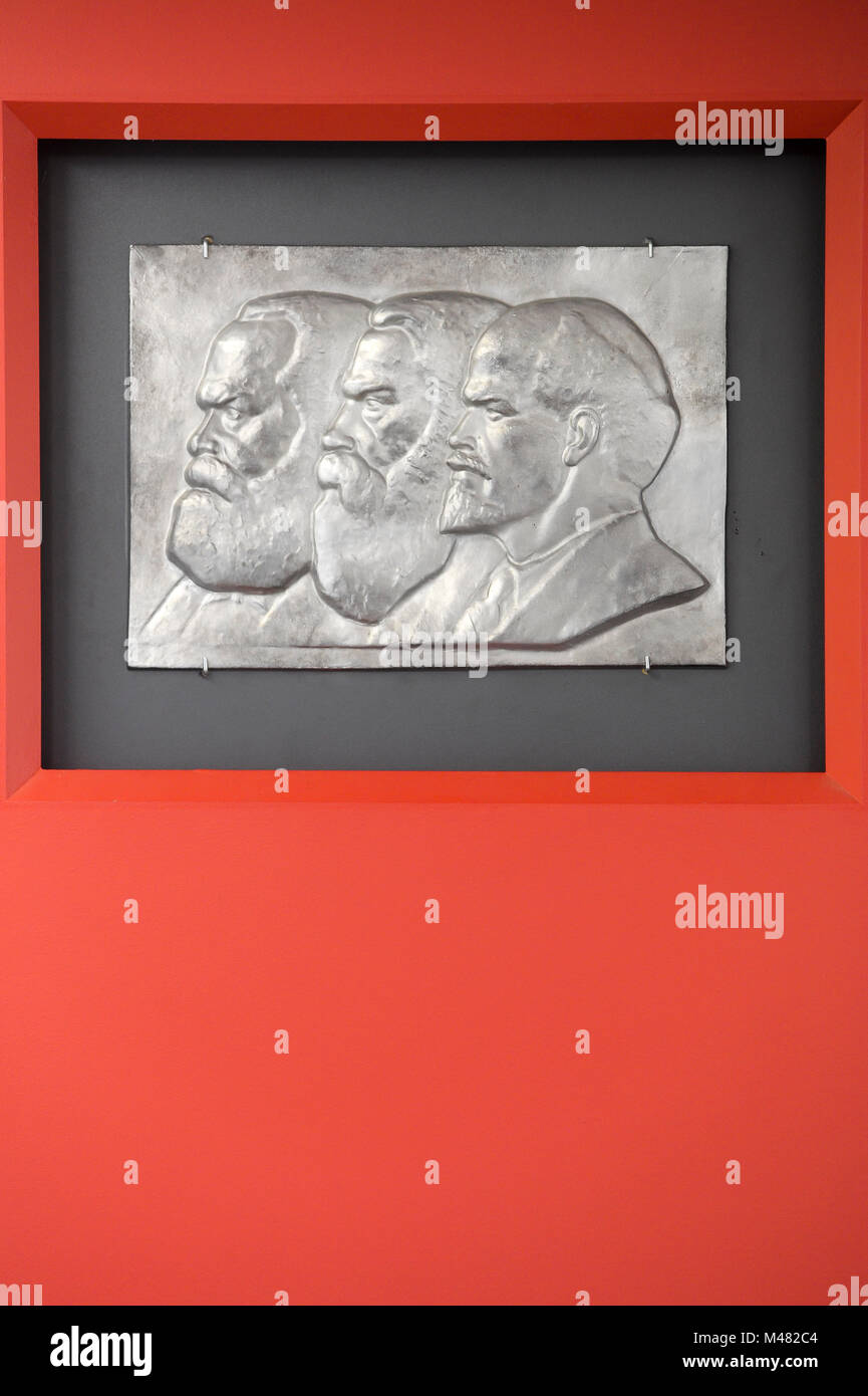 Exhibition of portraits Karl Marx, Friedrich Engels, Vladimir Ilyich ...