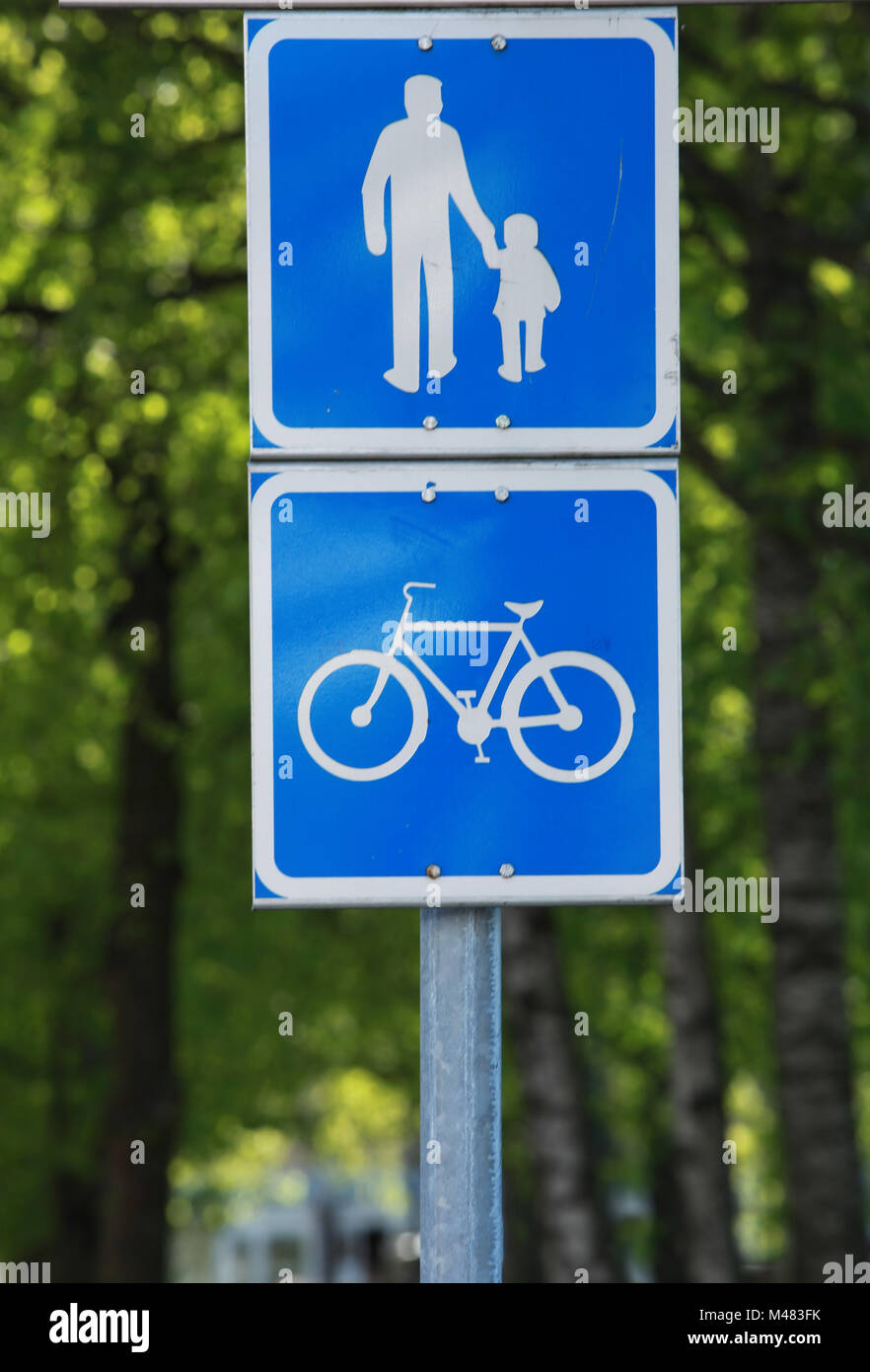 Road sign bicycle path and pedestrian with children Stock Photo - Alamy