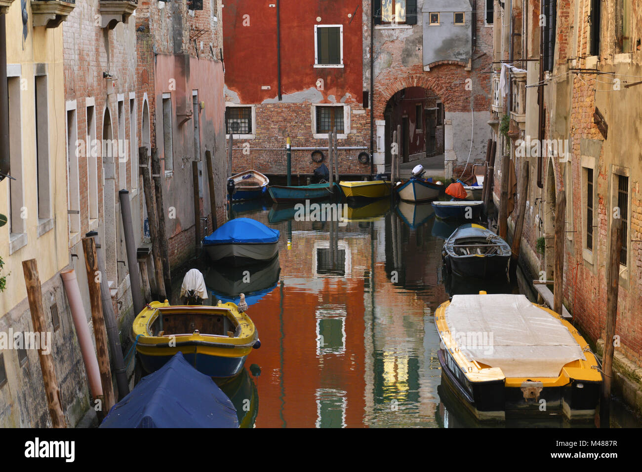 Colorful life of Venice, Italy living in history Stock Photo - Alamy