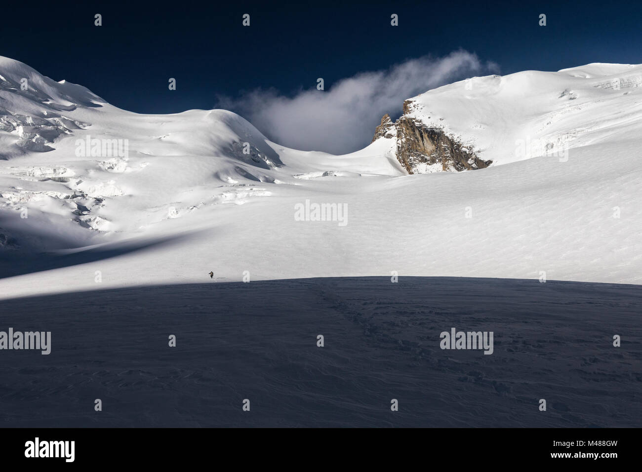 Climbing 18000 feet in the tough terrain of Himalayas Stock Photo - Alamy