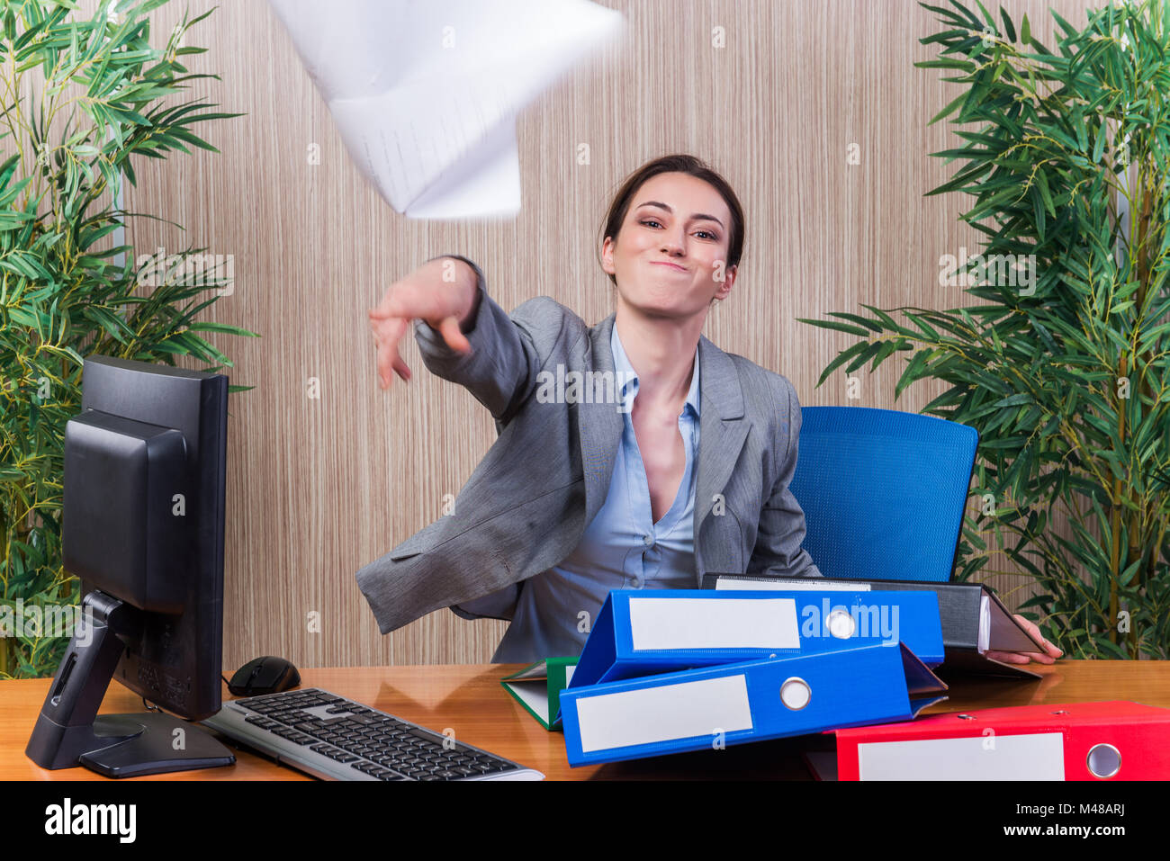 Woman papers throwing hi-res stock photography and images - Alamy