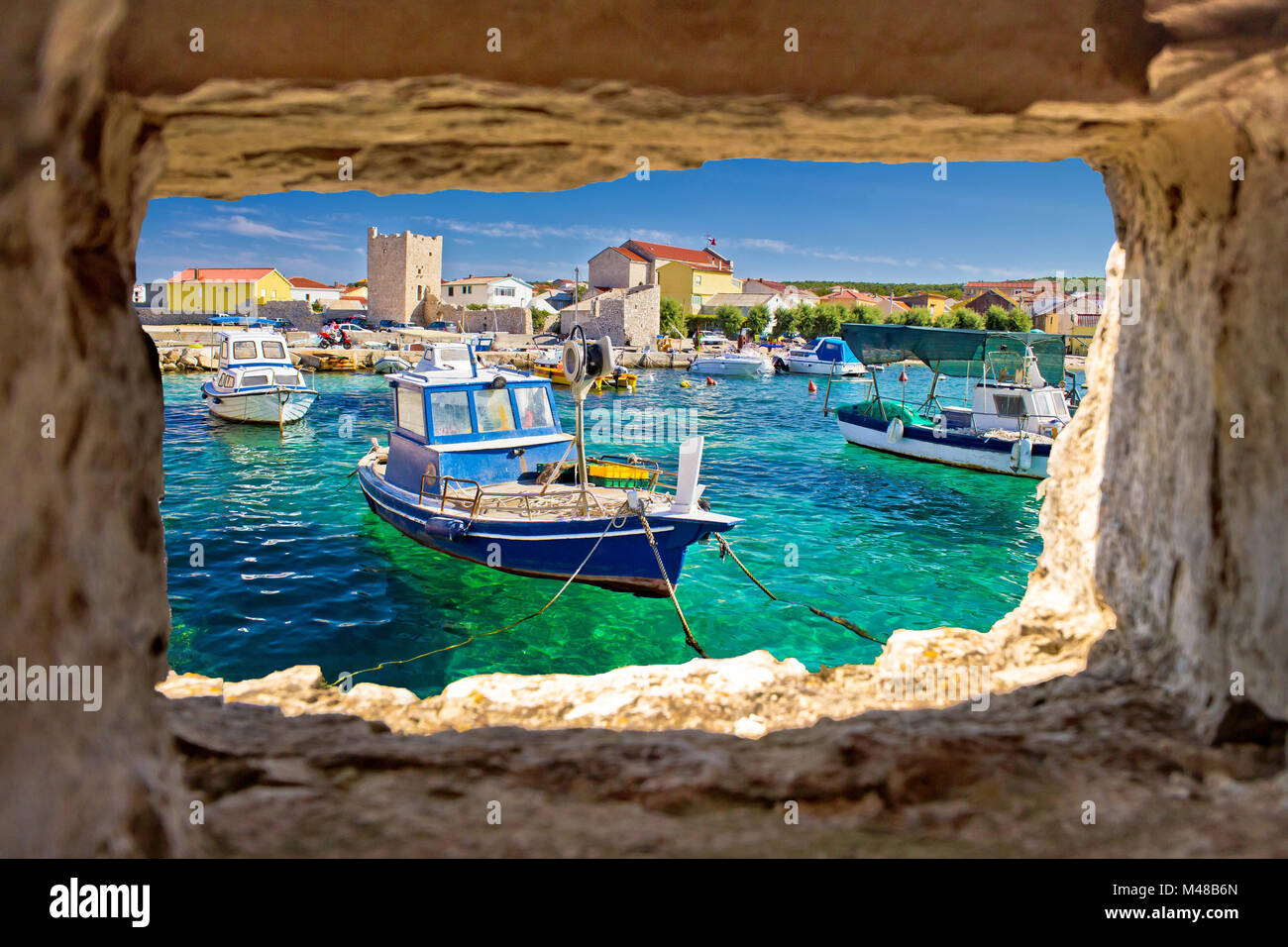 Beach view through window hi-res stock photography and images - Alamy