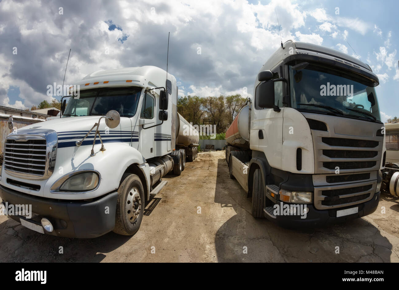 Long distance lorry driver hi-res stock photography and images - Alamy