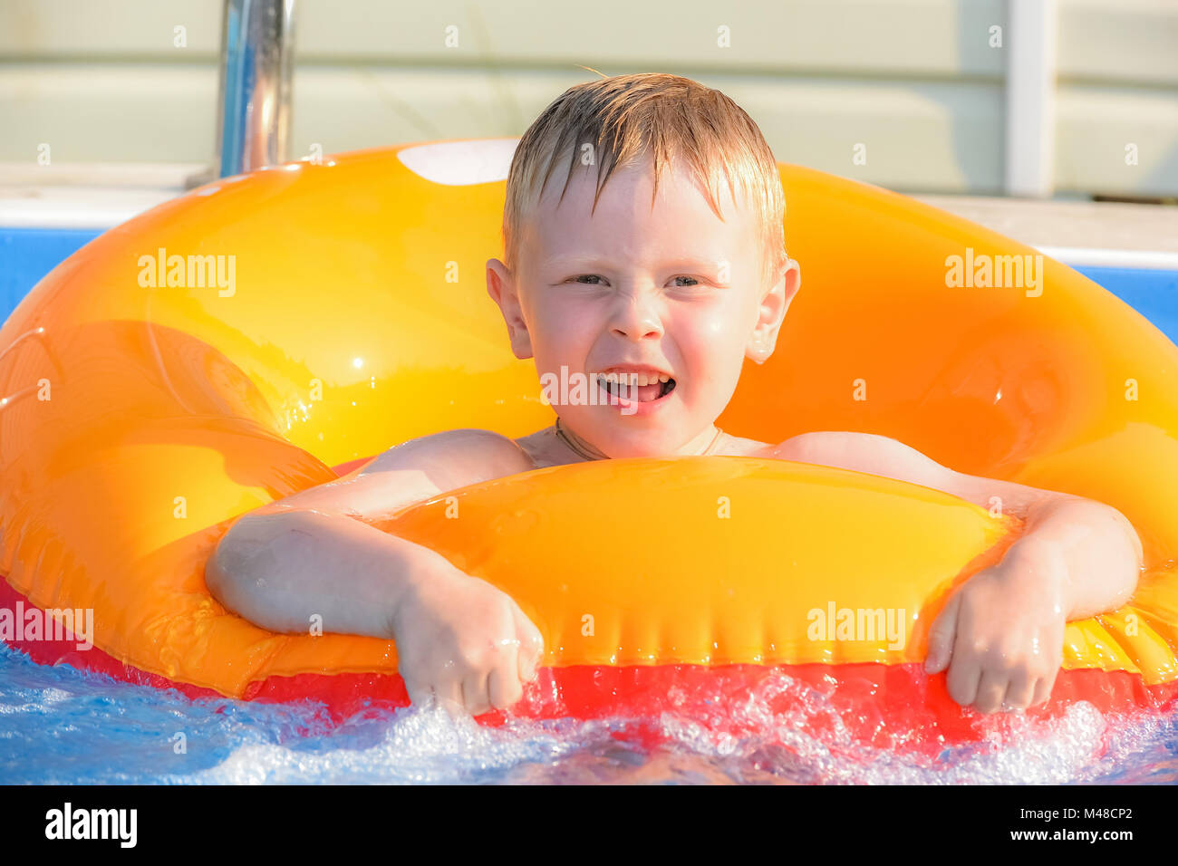 Inflatable water float hi-res stock photography and images - Alamy