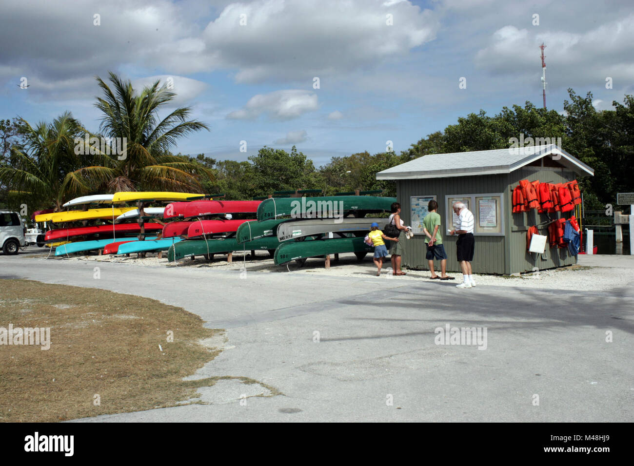 Flamingo florida canoe hi-res stock photography and images - Alamy