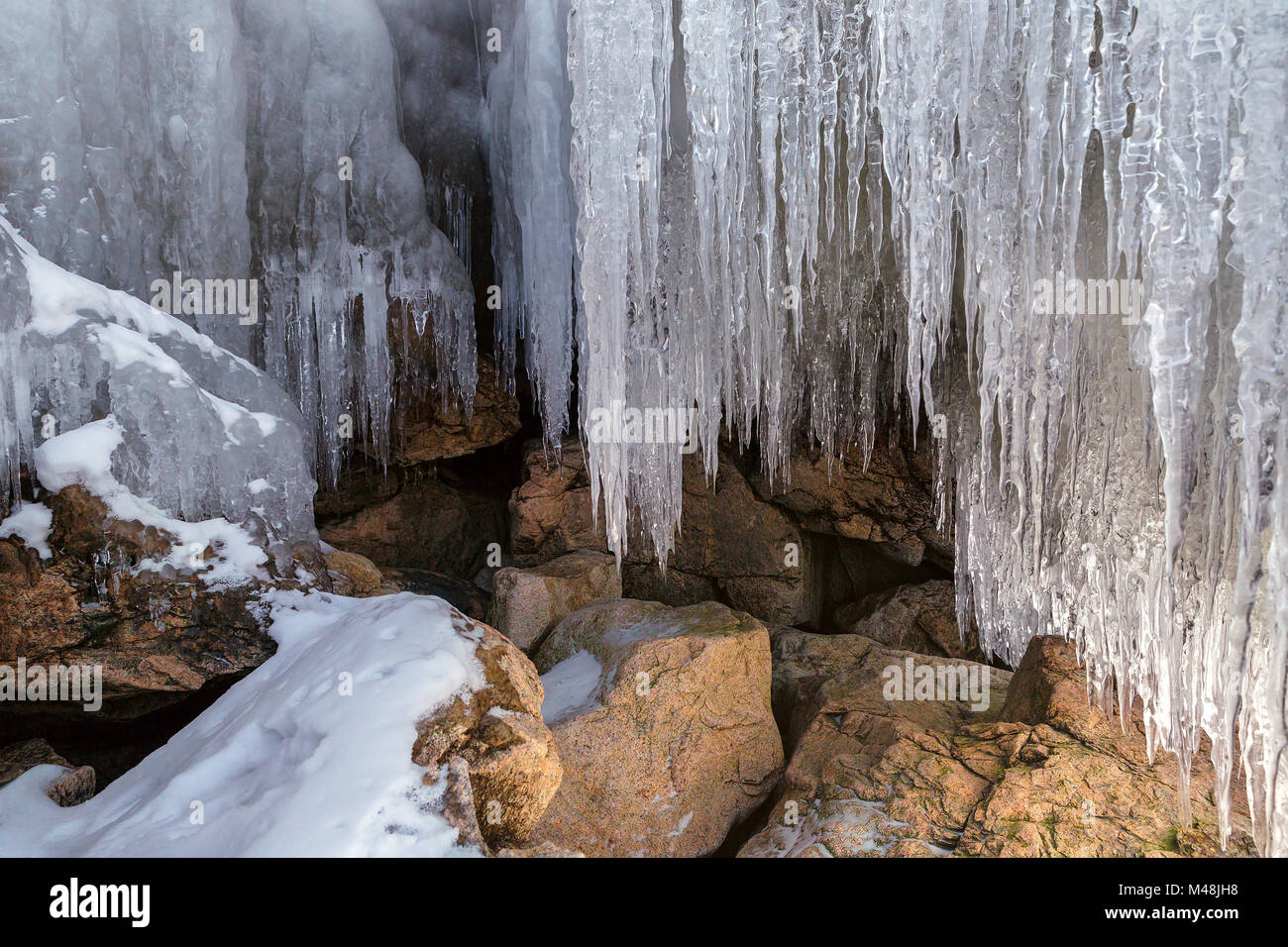 Natural grottoes hi-res stock photography and images - Alamy
