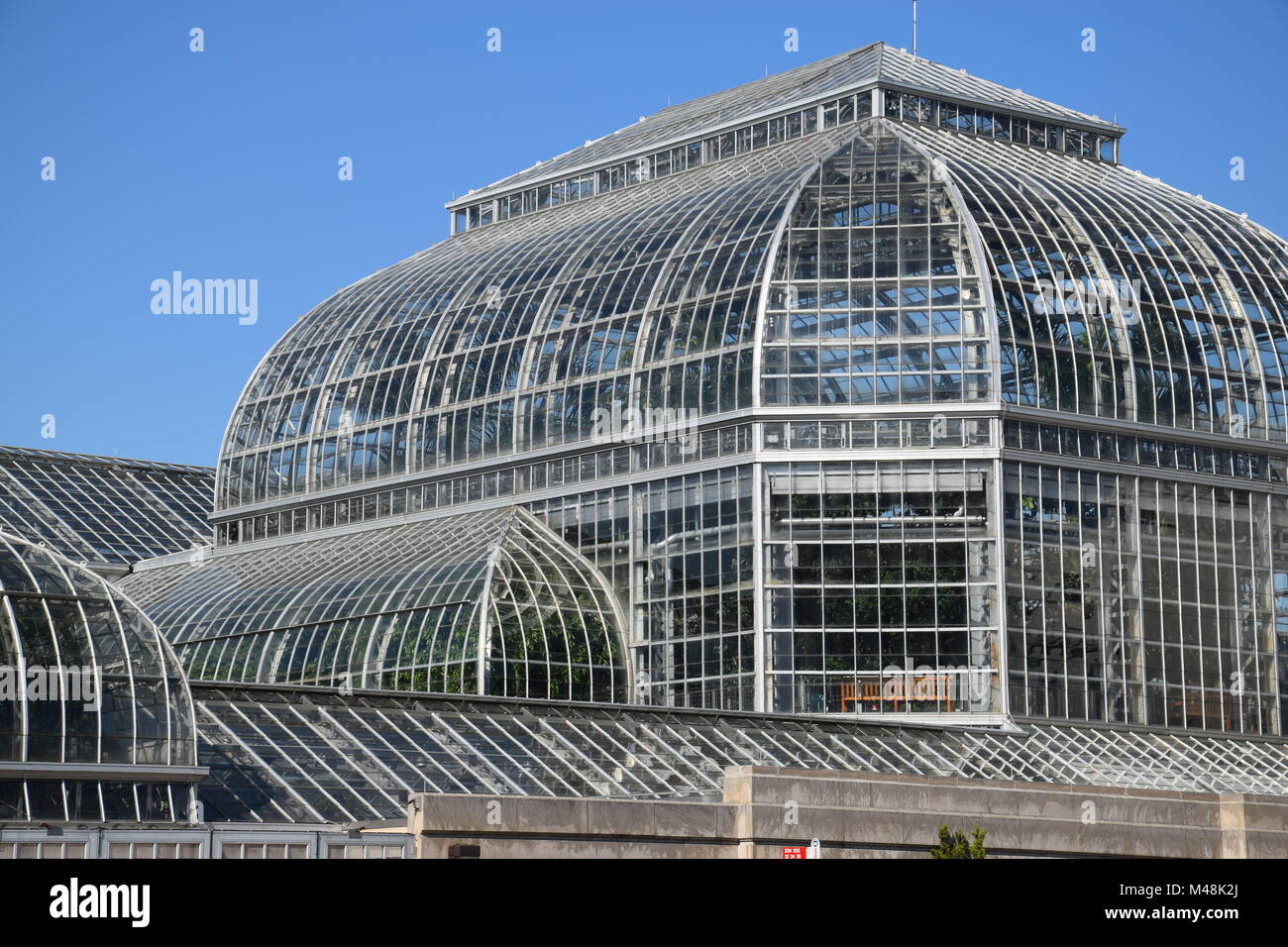 Washington dc spring gardening hi-res stock photography and images - Alamy