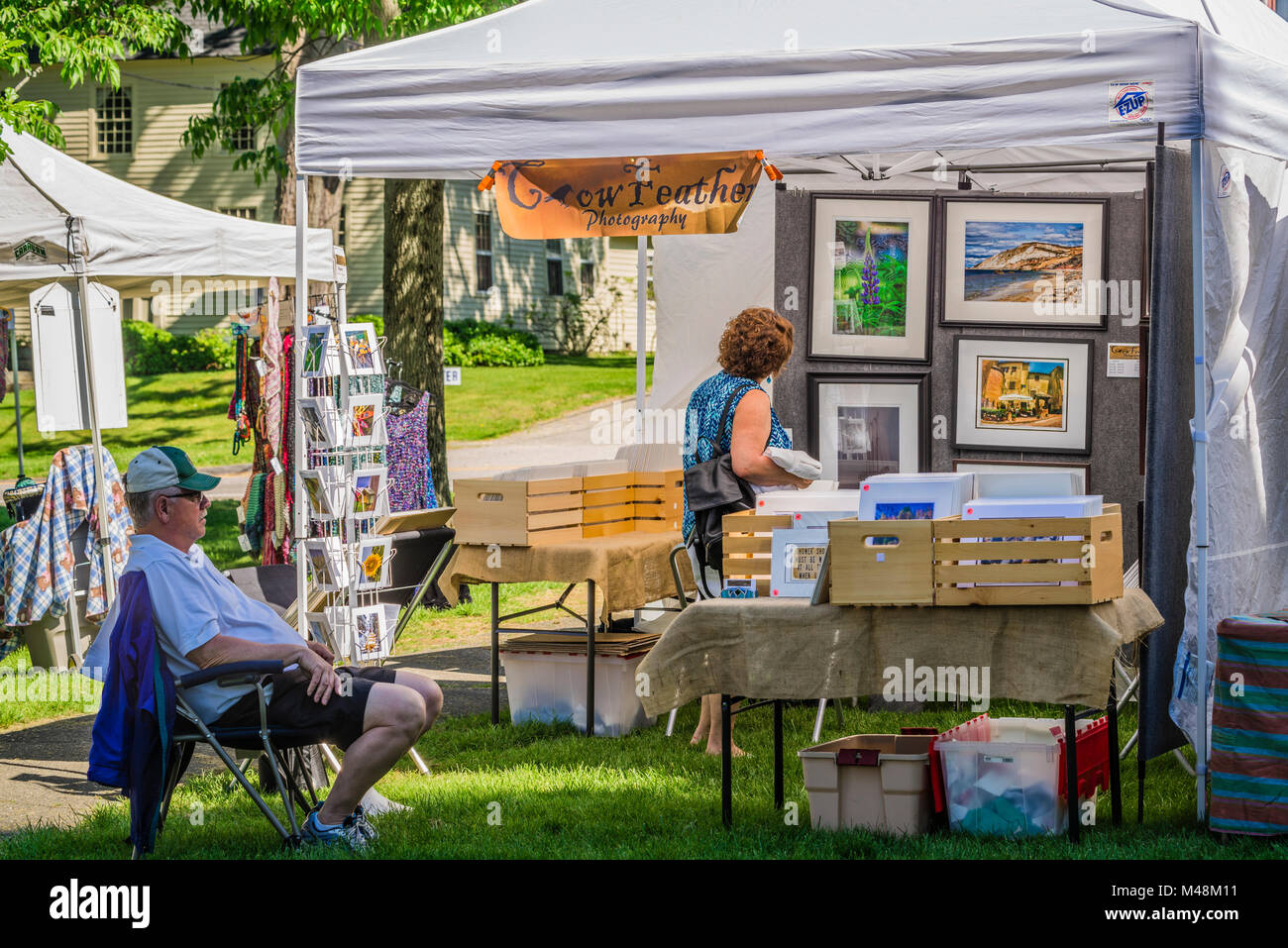 Gallery on the Green Arts & Crafts Show Litchfield, Connecticut, USA ...