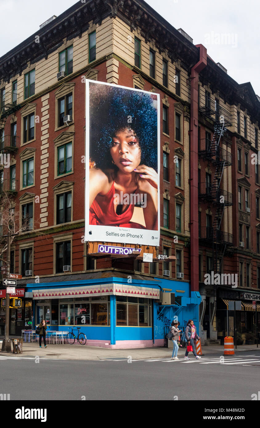 Iphone x billboard hi-res stock photography and images - Alamy