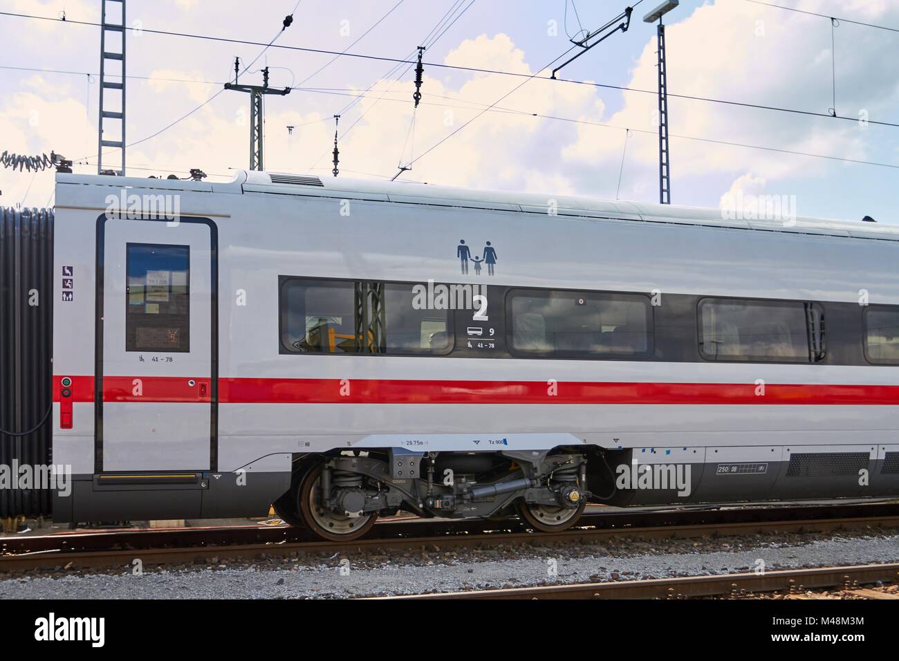 Deutsche Bahn Deutsche Bahn: New ICE Trains Come With New Interior