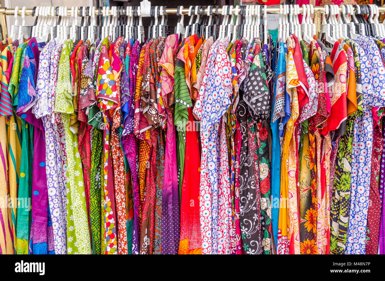 Indian clothing dress store shop hi-res stock photography and images ...