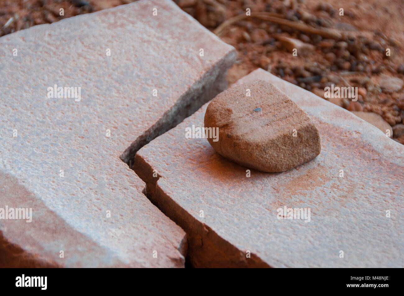 Mano and metate hi-res stock photography and images - Alamy