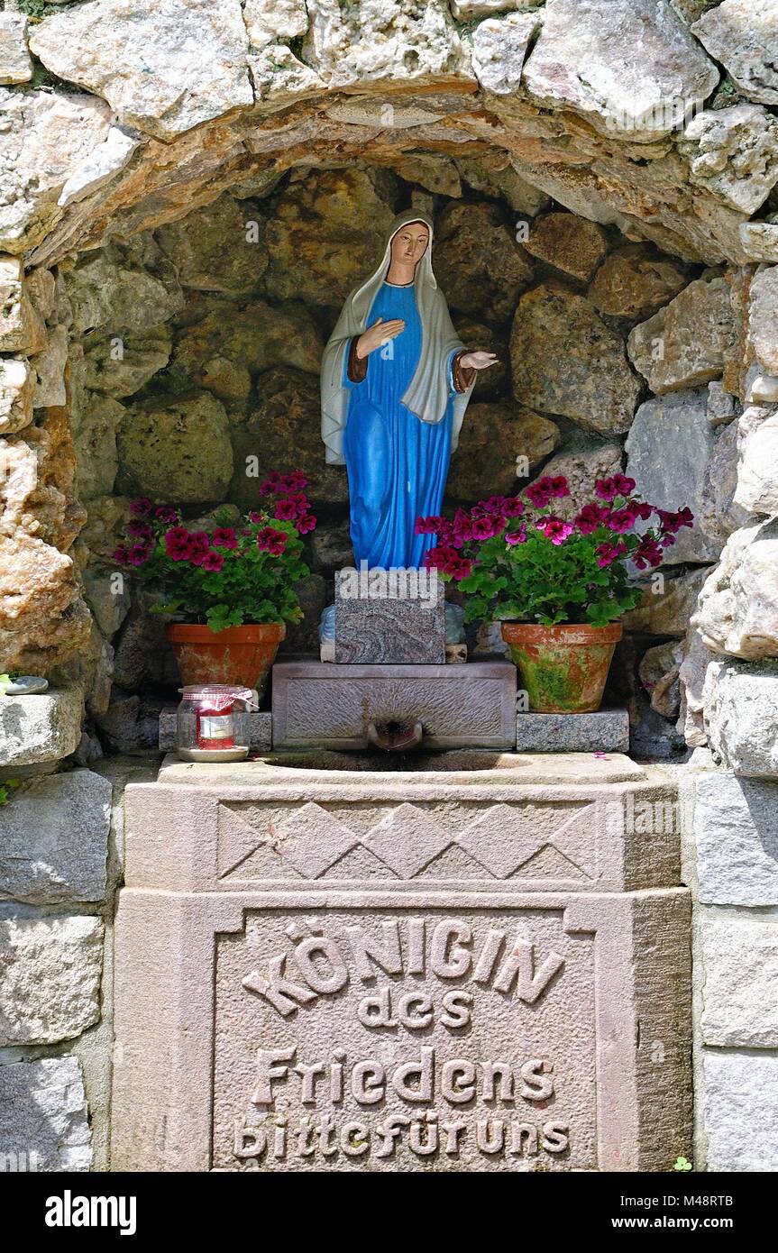 Marian grotto hi-res stock photography and images - Alamy
