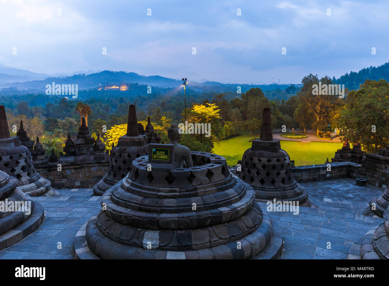 Borobudur Buddist Temple - island Java Indonesia Stock Photo - Alamy