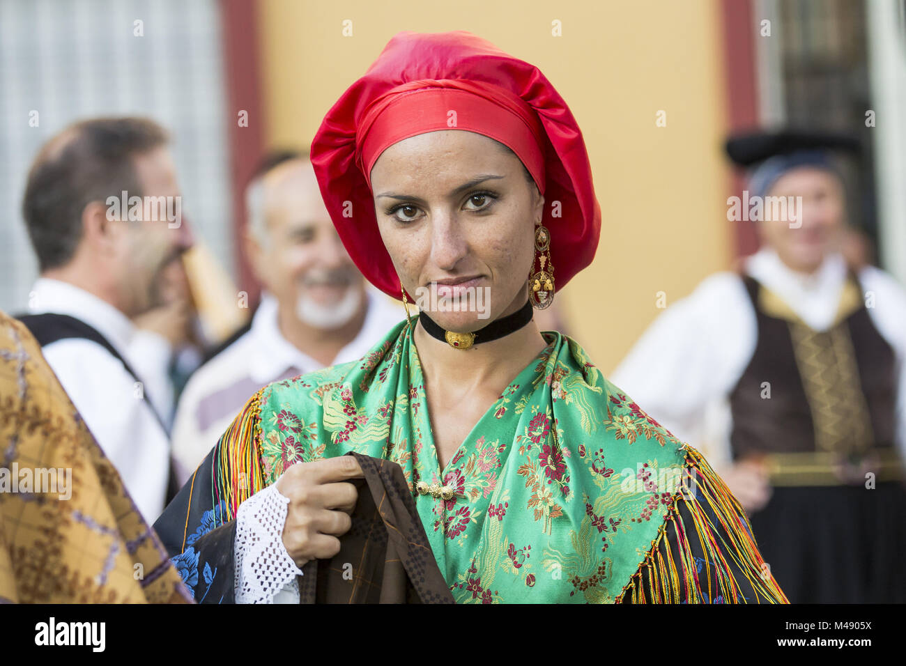 Red turban hi-res stock photography and images - Alamy