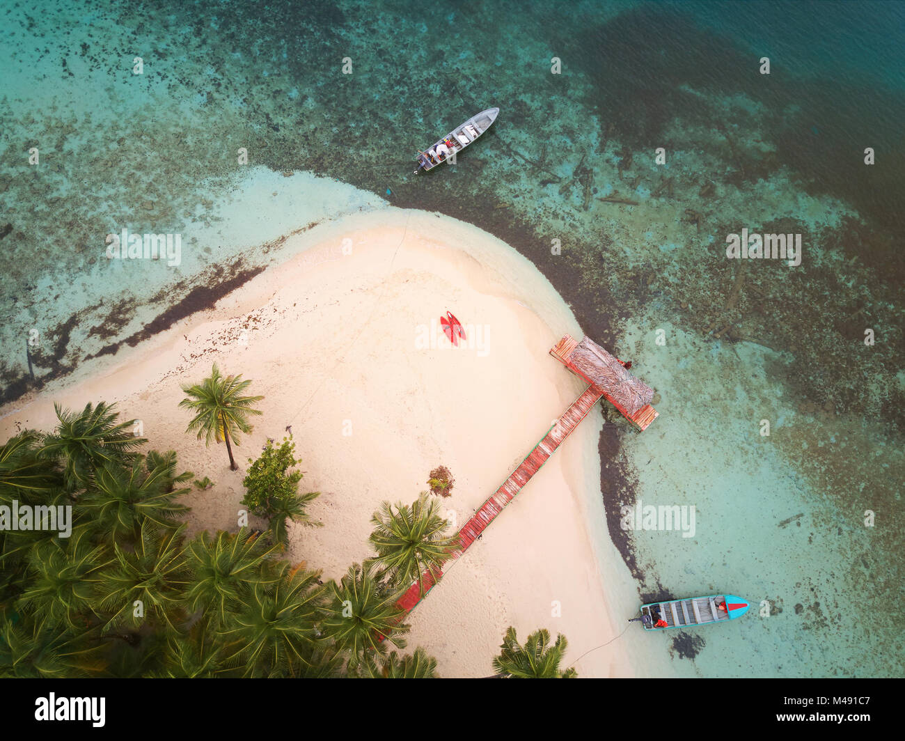 View small island beautiful ocean hi-res stock photography and images ...