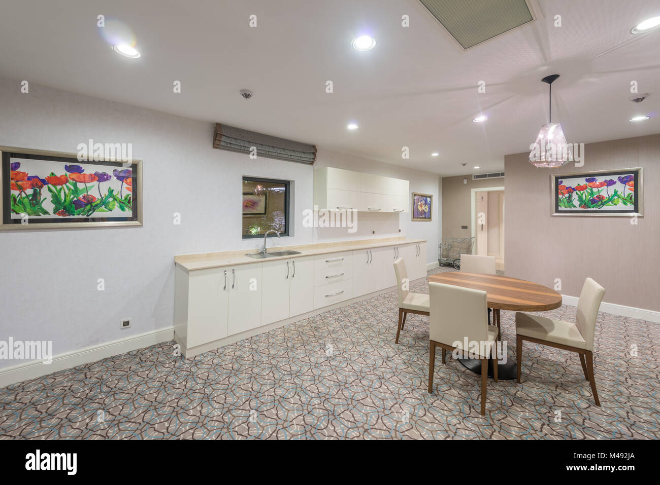 Interior of modern kitchen room Stock Photo - Alamy