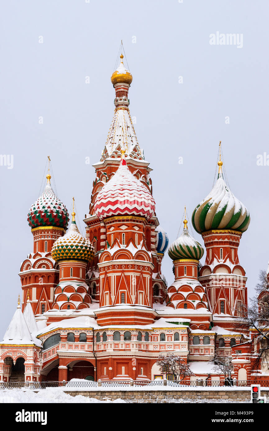 Onion dome russia winter hi-res stock photography and images - Alamy