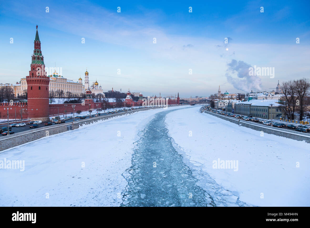 The Moskva river, iced over in winter, Kremlin on the left, Moscow ...