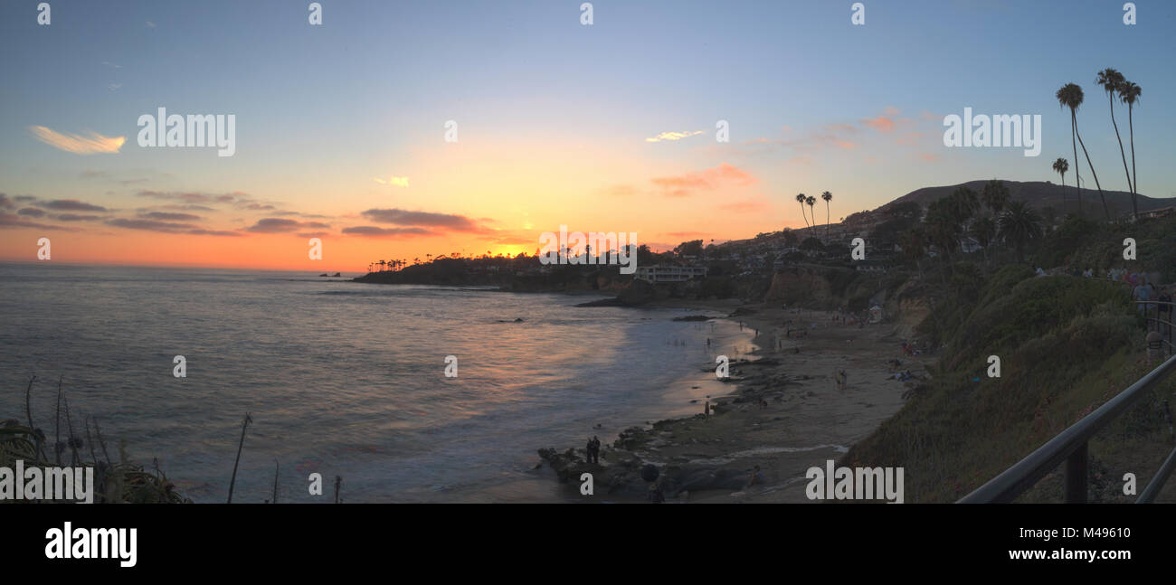 Sunset over the ocean at Diver’s Cove in Laguna Beach Stock Photo - Alamy