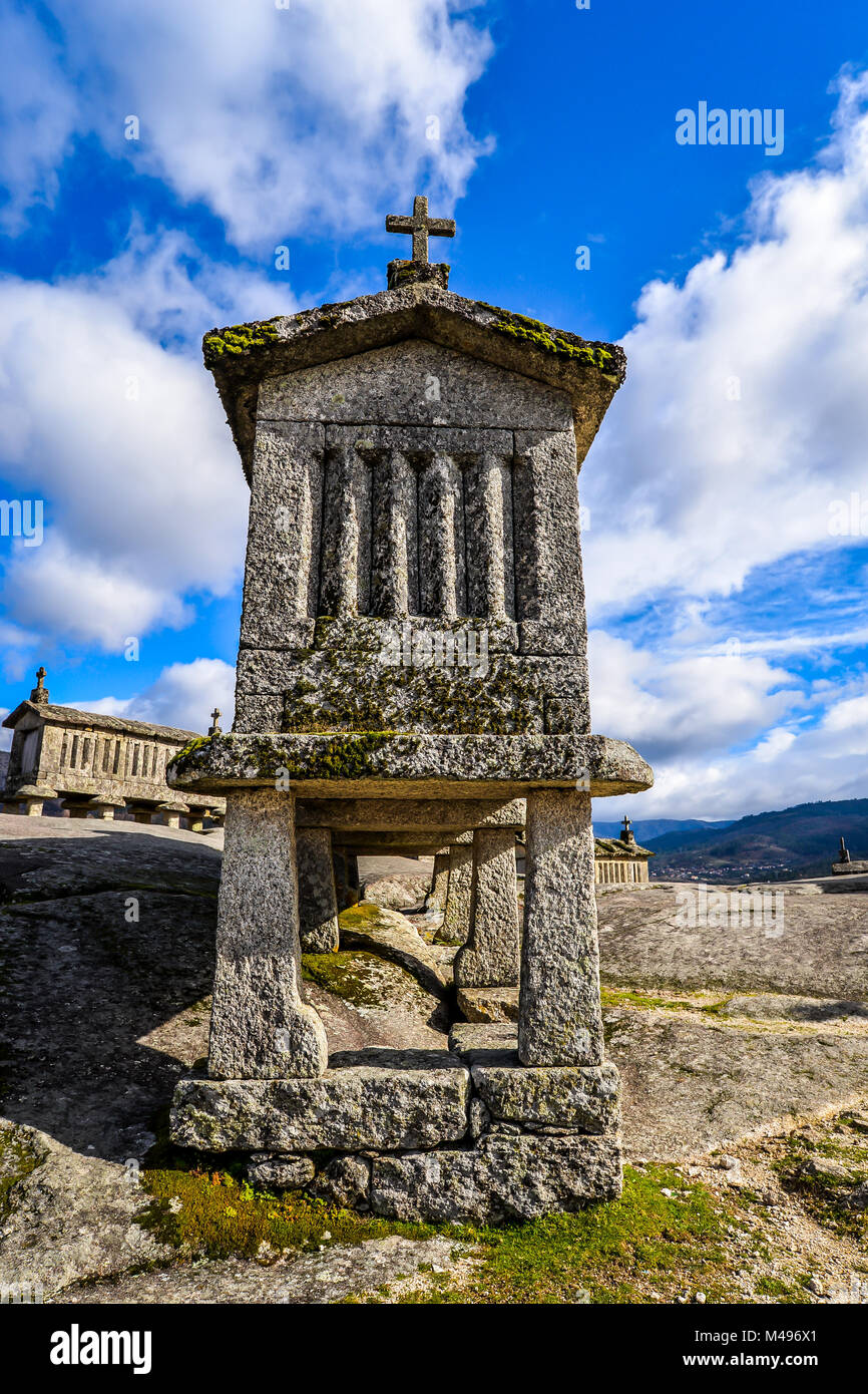 The small village of Paneda in northern Portugal Stock Photo - Alamy