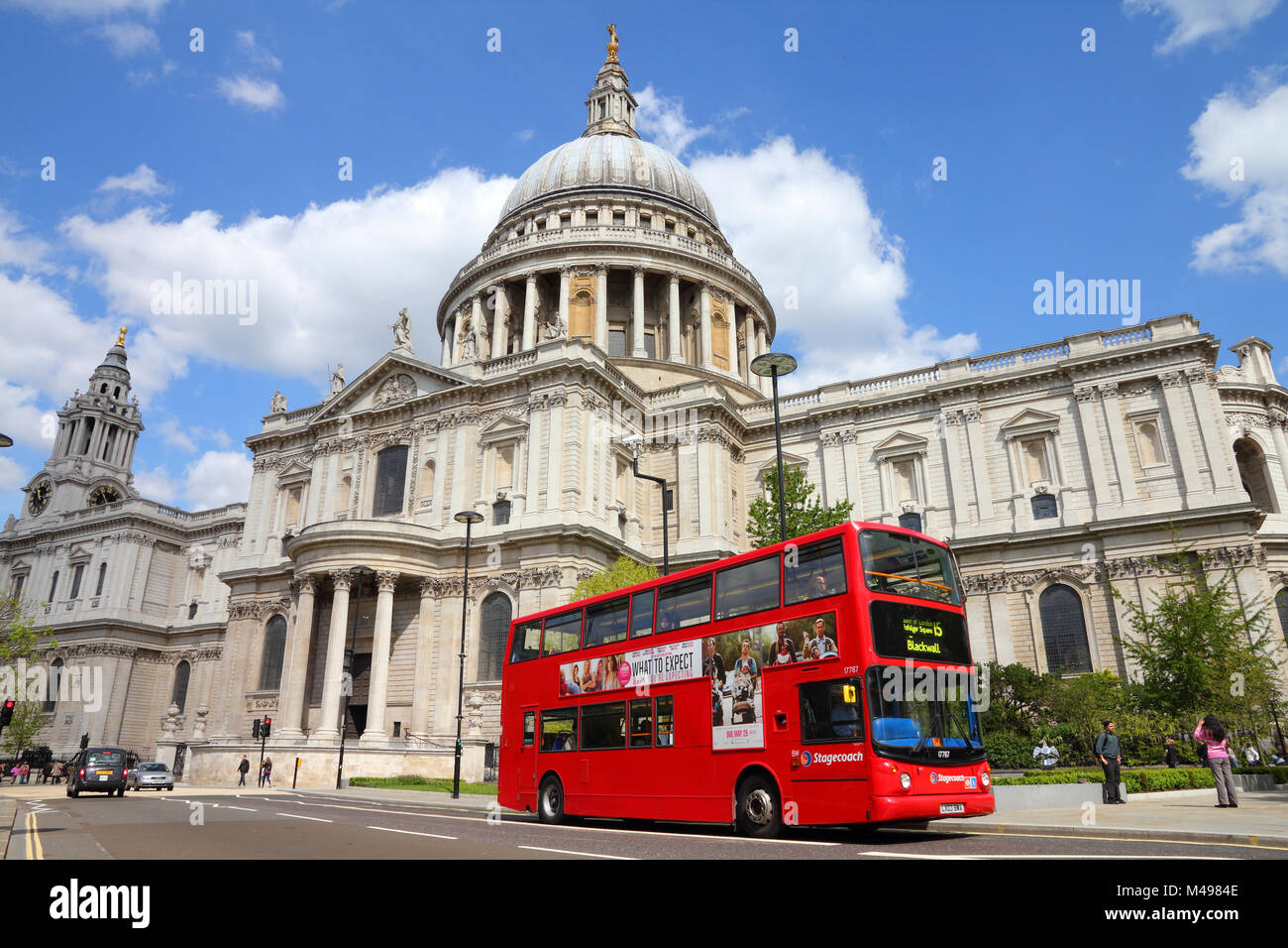 Stagecoach london bus hi-res stock photography and images - Alamy