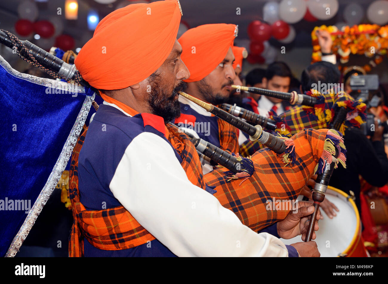 Indian classical musicians hi-res stock photography and images - Alamy