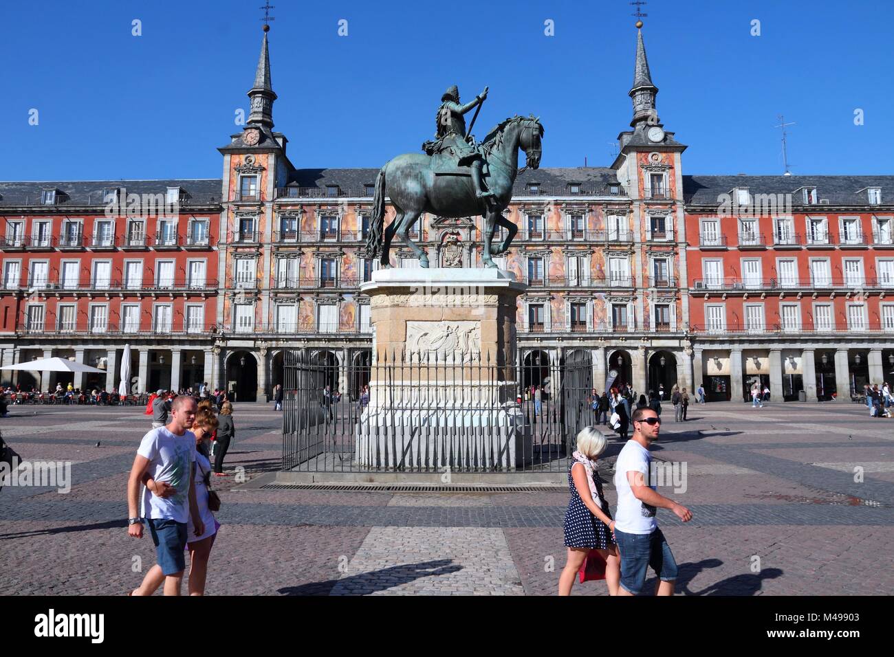 MADRID - OCTOBER 22: People visit Plaza Mayor square on October 22 ...