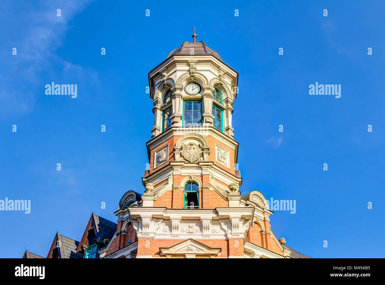 Branch building hi-res stock photography and images - Alamy