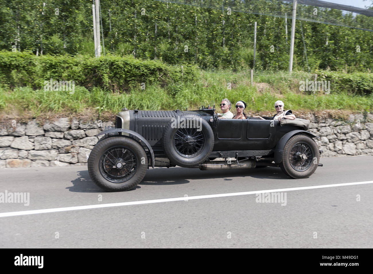 Car Open Bentley Stock Photos & Car Open Bentley Stock Images - Alamy