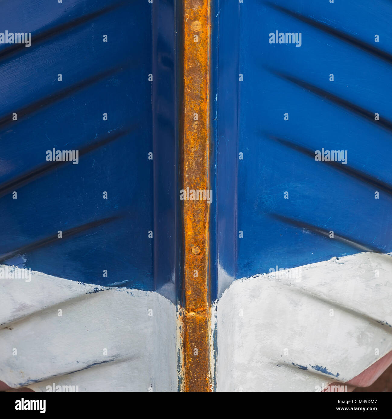 Colourful Front-on Close-up of Sailing Boat Bow Stock Photo - Alamy