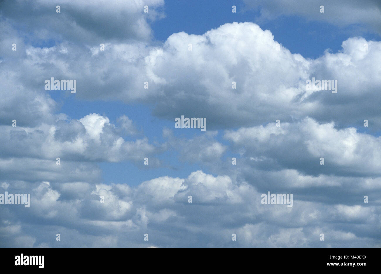 Fair weather clouds hi-res stock photography and images - Alamy
