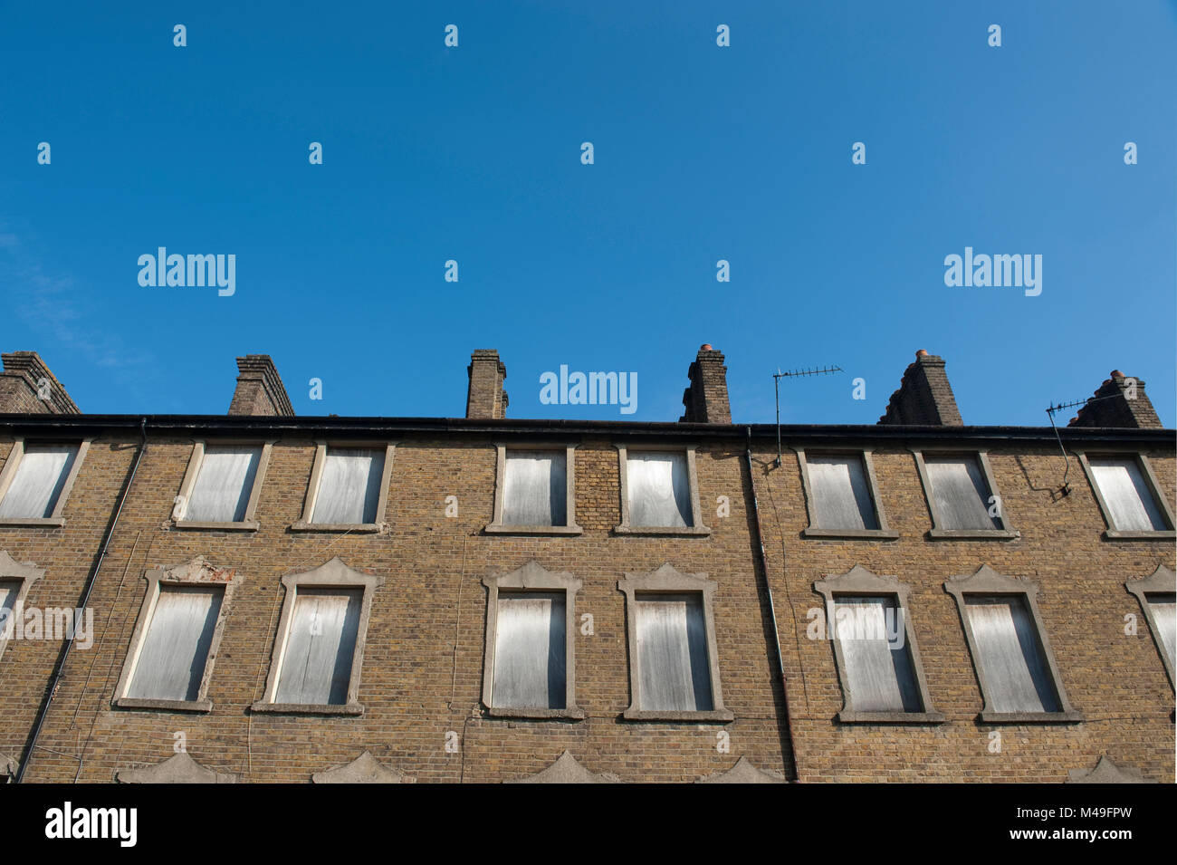 Victorian terrace houses hi-res stock photography and images - Alamy