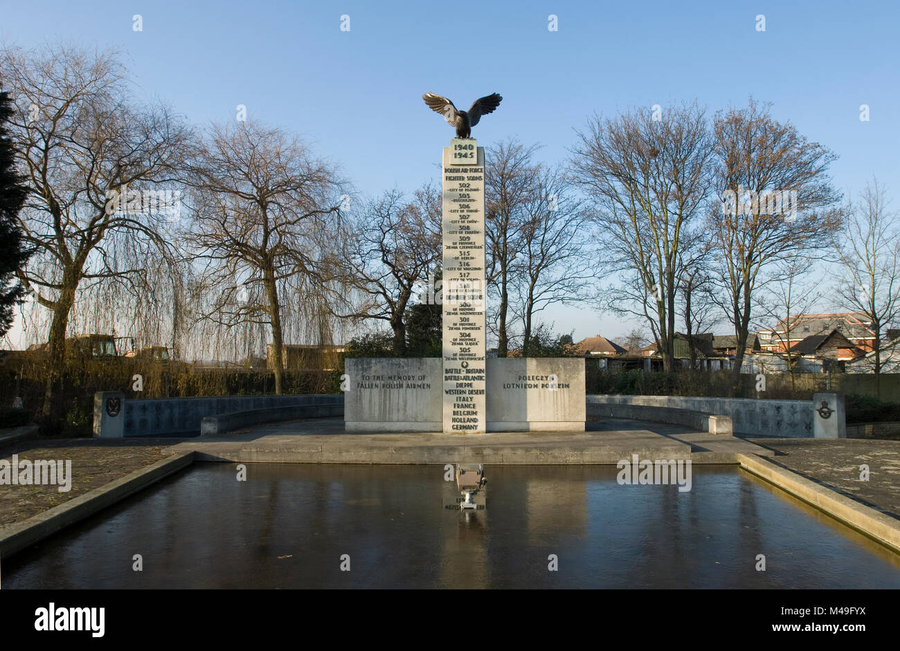 303 polish squadron hi-res stock photography and images - Alamy