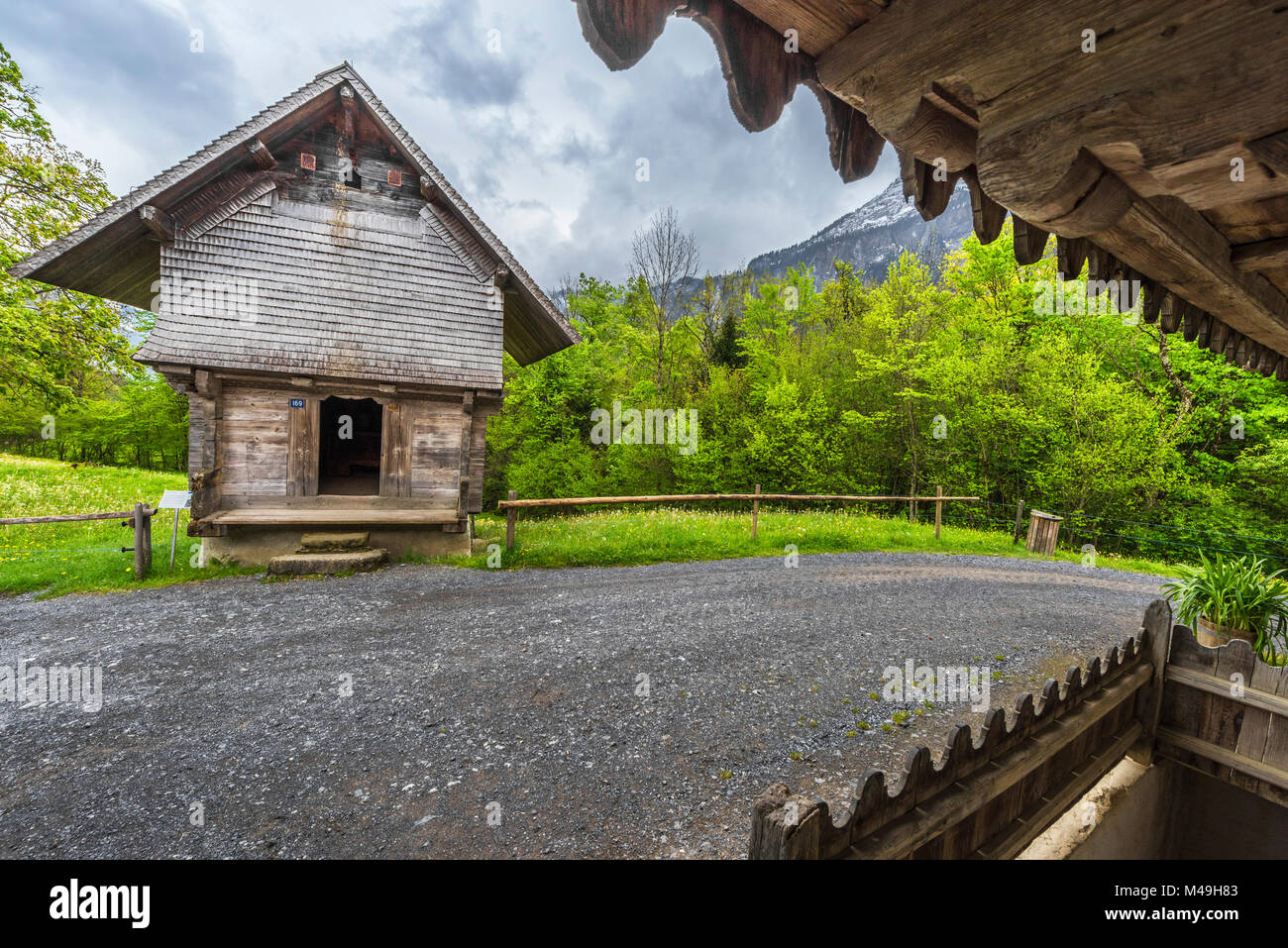 Rustic swiss house hi-res stock photography and images - Alamy