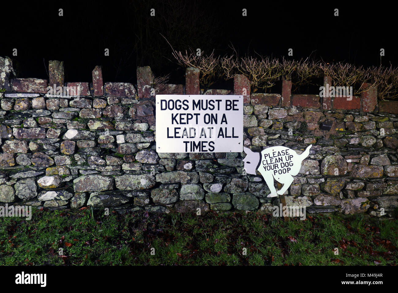 Dog Mess Sign High Resolution Stock Photography and Images - Alamy