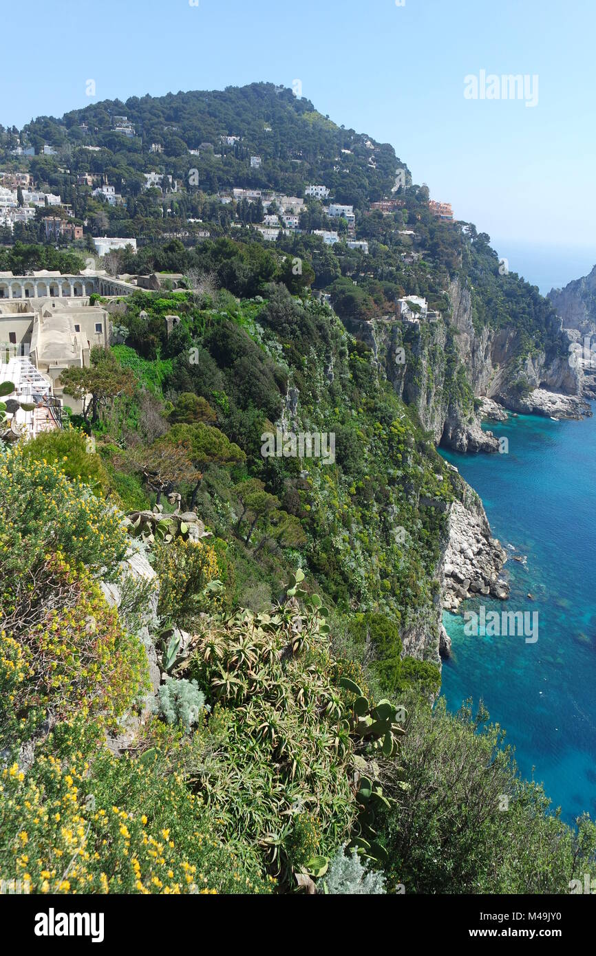 Capri cliffs hi-res stock photography and images - Alamy