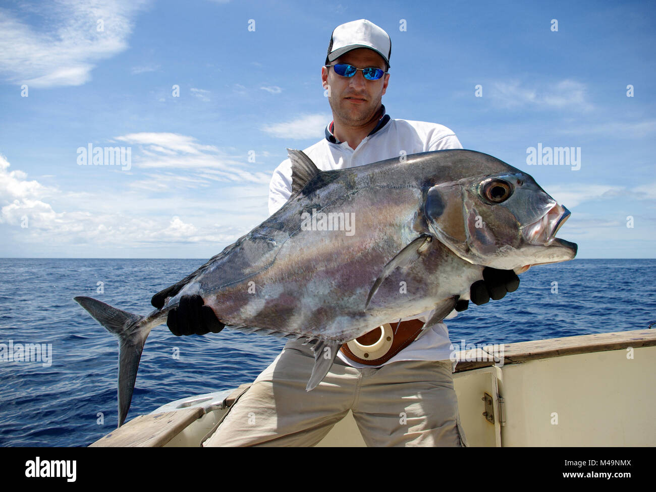 Kingfish fishing hi-res stock photography and images - Alamy