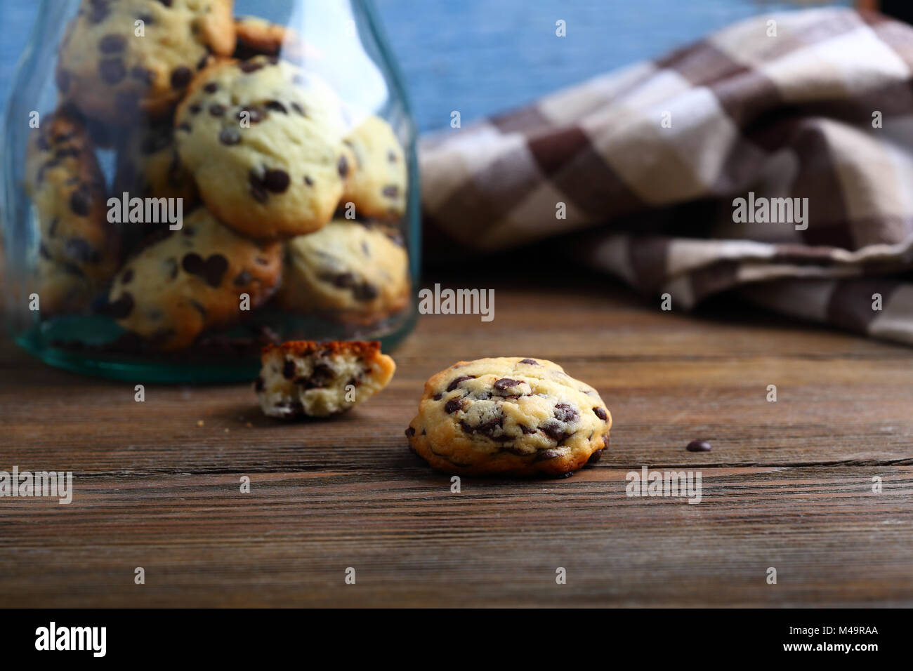 Homemade cookies in glass jar, food closeup Stock Photo - Alamy