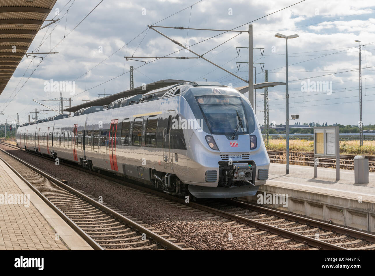 Modern trains hi-res stock photography and images - Alamy