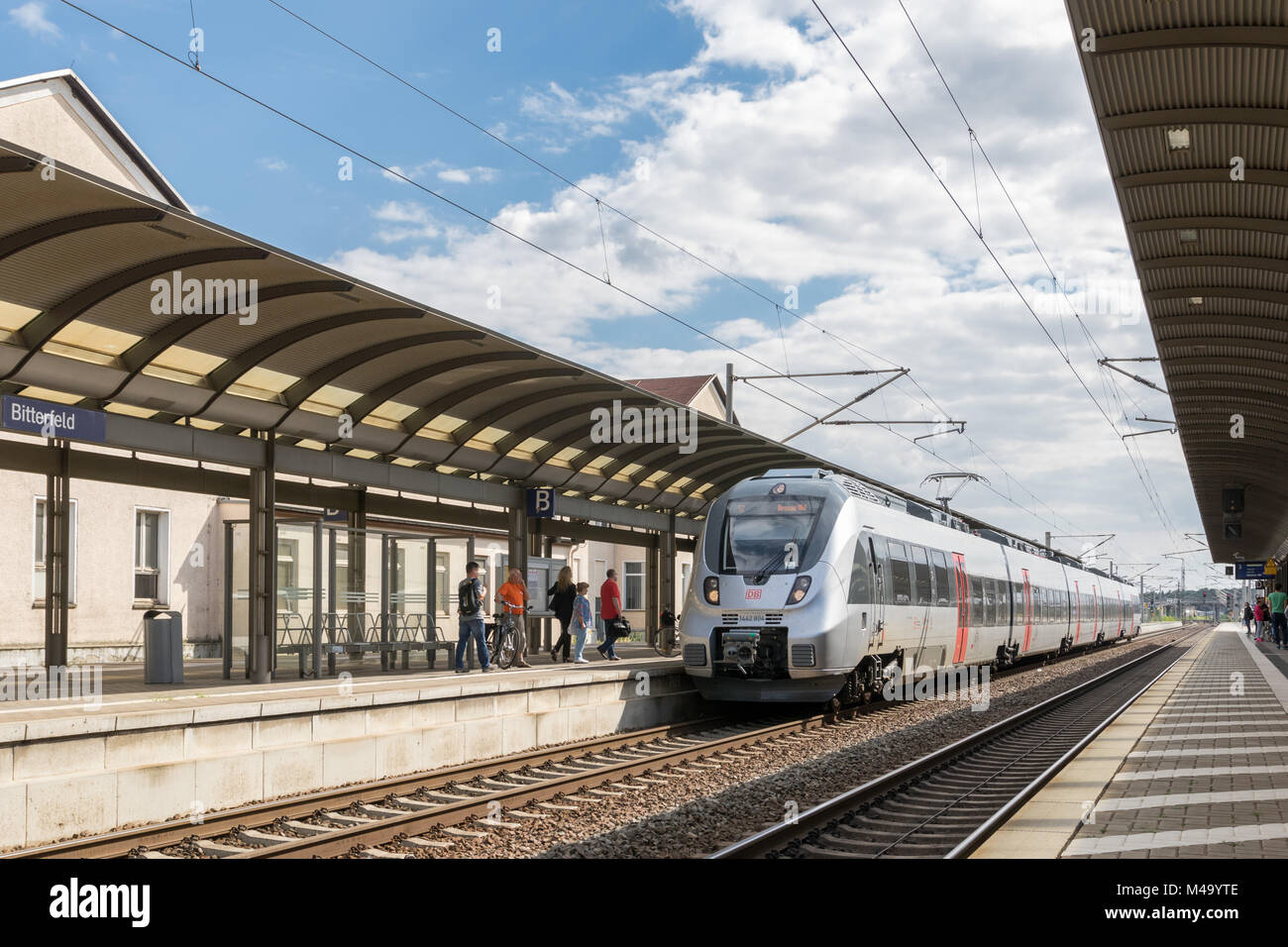 Modern trains hi-res stock photography and images - Alamy