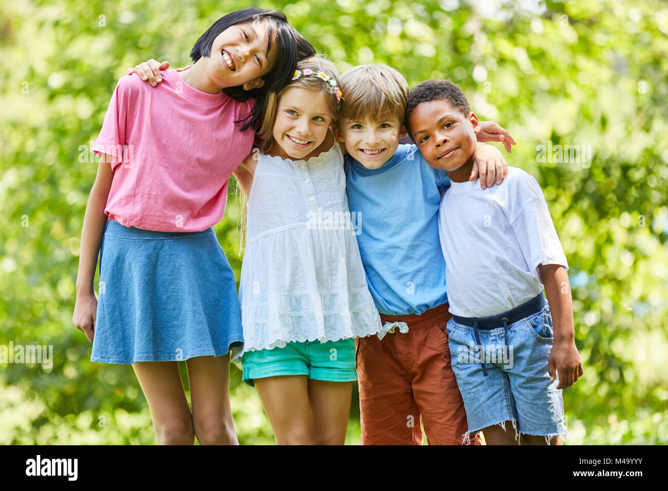Multicultural children hi-res stock photography and images - Alamy
