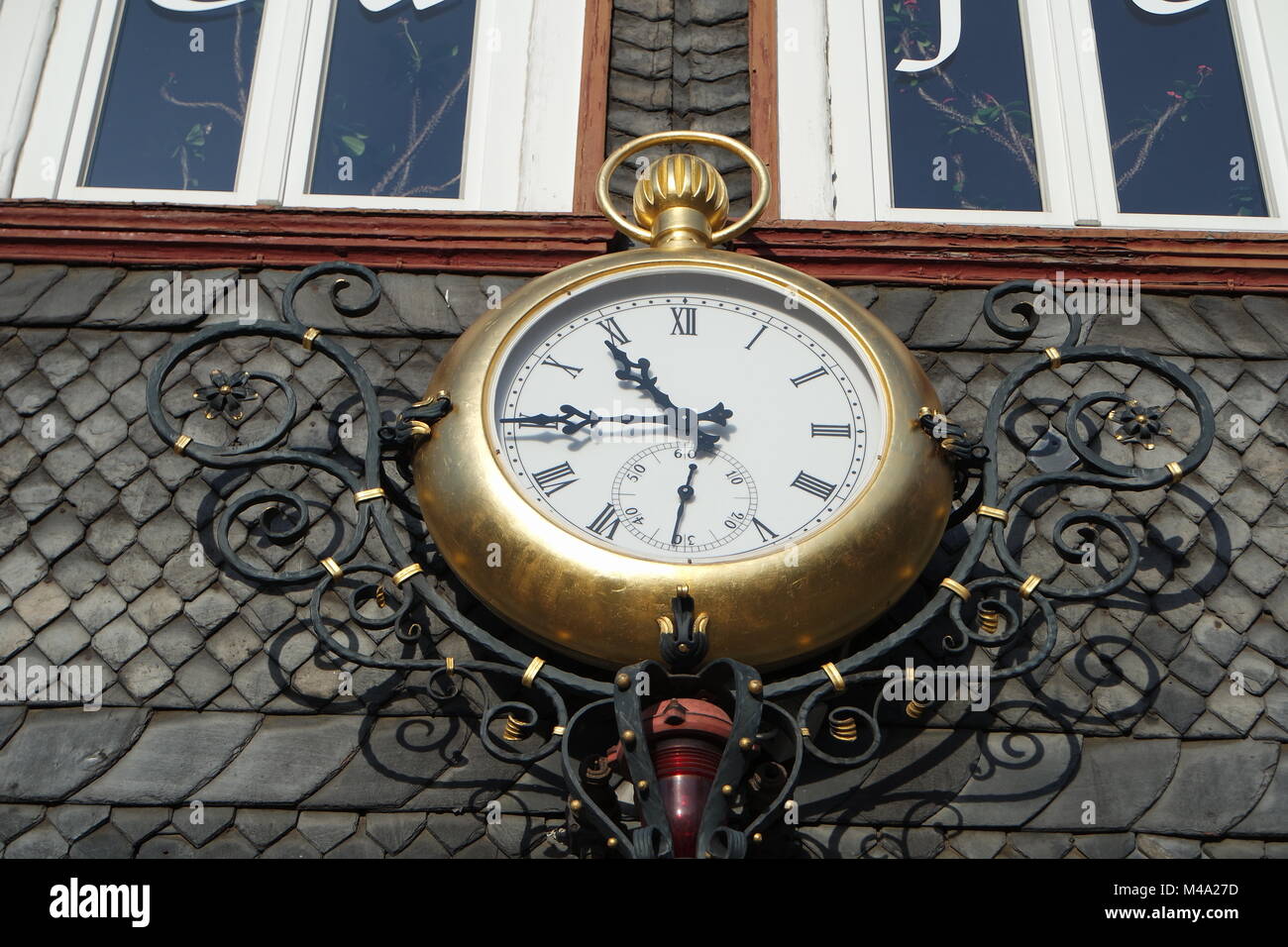 Hausuhr hi-res stock photography and images - Alamy