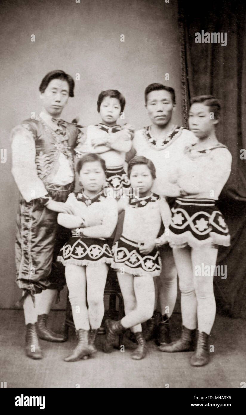 1890s costume hi-res stock photography and images - Alamy